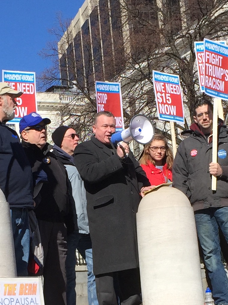 Boston Metro Area Local Feels the Bern | American Postal Workers Union Boston Metro Area Local Feels the Bern | American Postal Workers Union